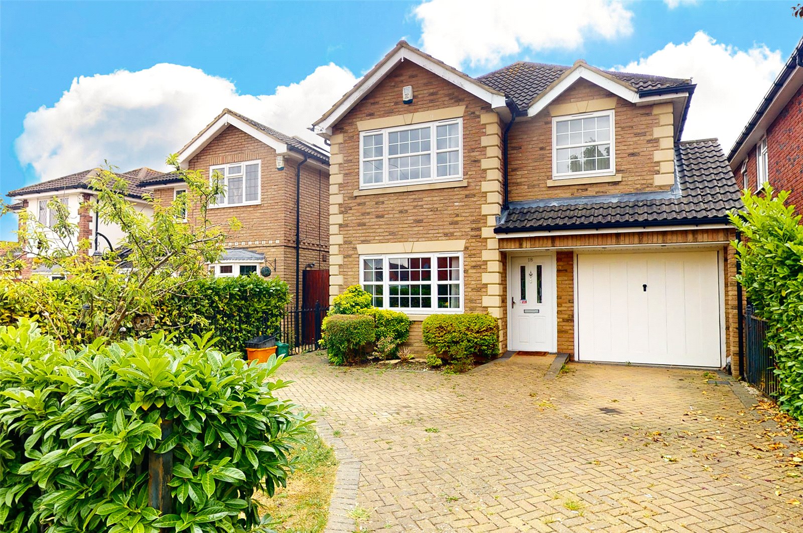 Four Bedroom Detached House With Two En Suites, Study, Utility Room ...